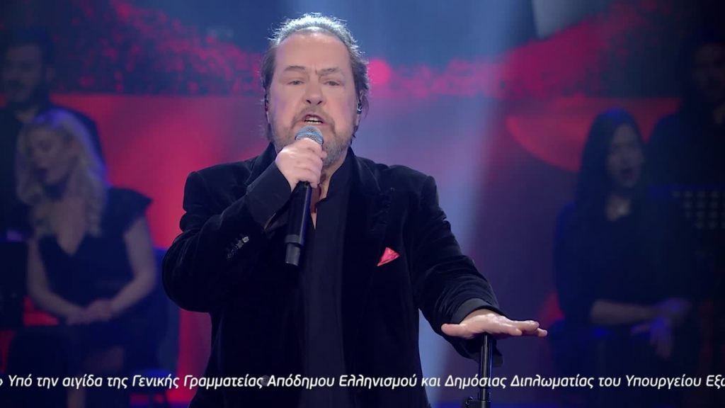 Ο Γιάννης Πάριος στο Θέατρο Παλλάς | MEGA TV