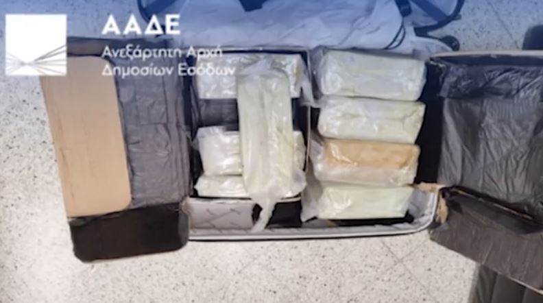 Αεροδρόμιο «Ελ. Βενιζέλος»: Αστυνομικός σκύλος «έπιασε» επιβάτη που ...